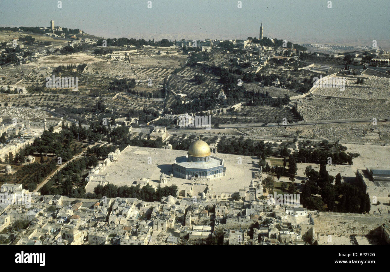 Mt. moriah jerusalem hi-res stock photography and images - Alamy