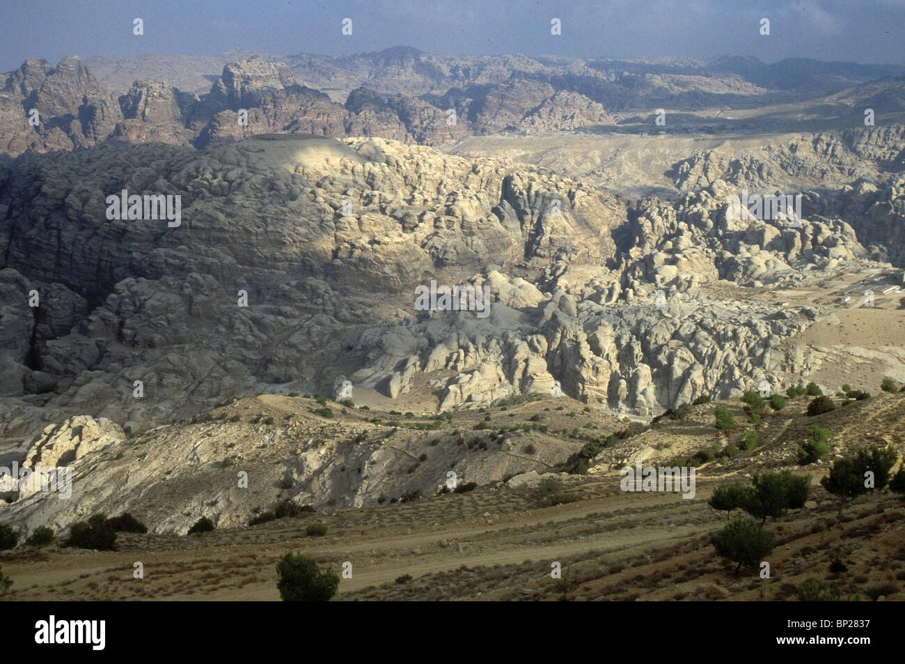 1804. THE MOUNTAINS OF EDOM IN WESTERN JORDAN Stock Photo - Alamy