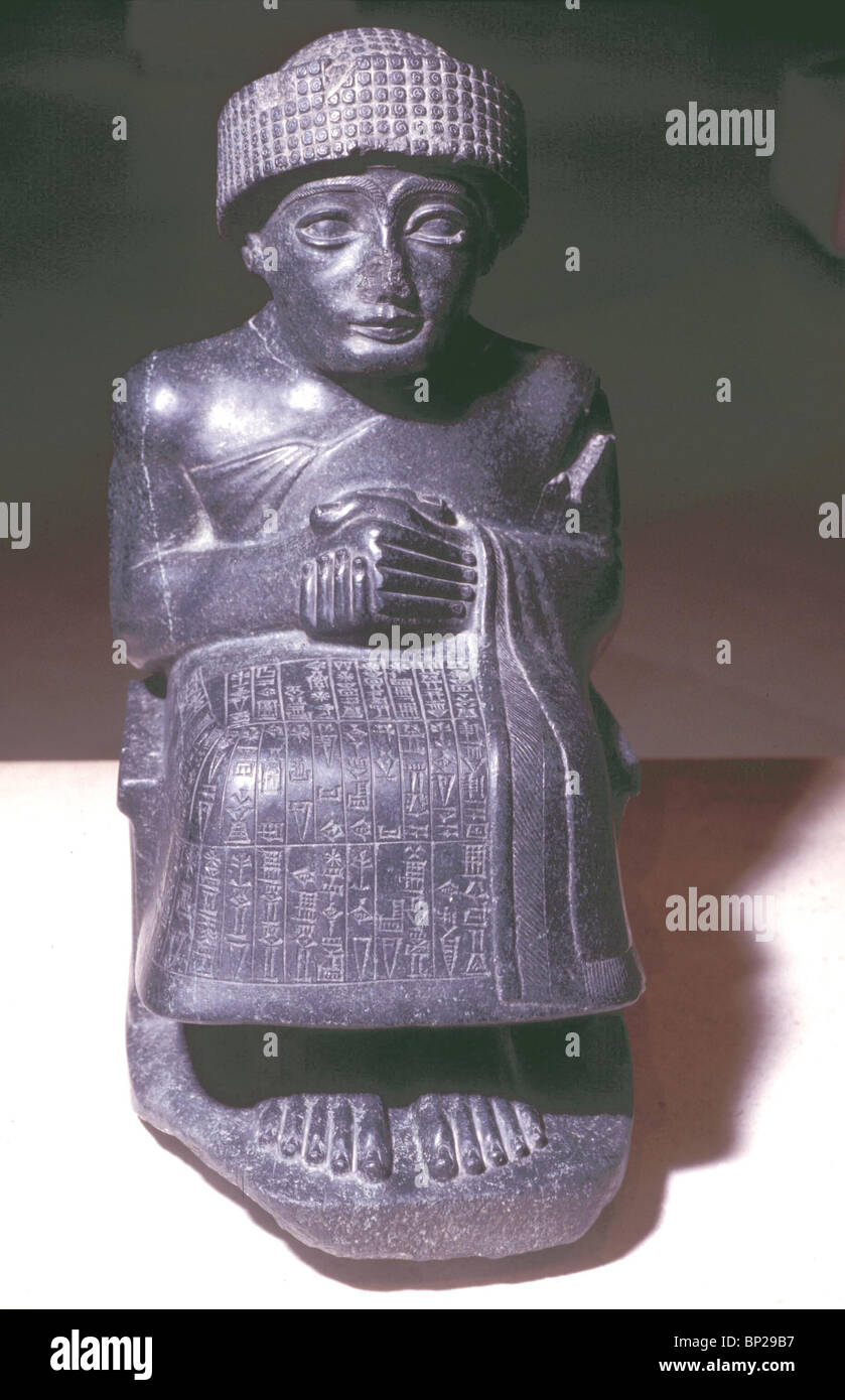 2863. STATUE OF PRINCE GUDEA, NEO SUMERIAN PERIOD, C. 2130 B.C Stock ...