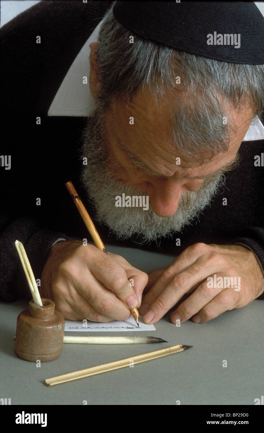 Scribe writing hi-res stock photography and images - Alamy