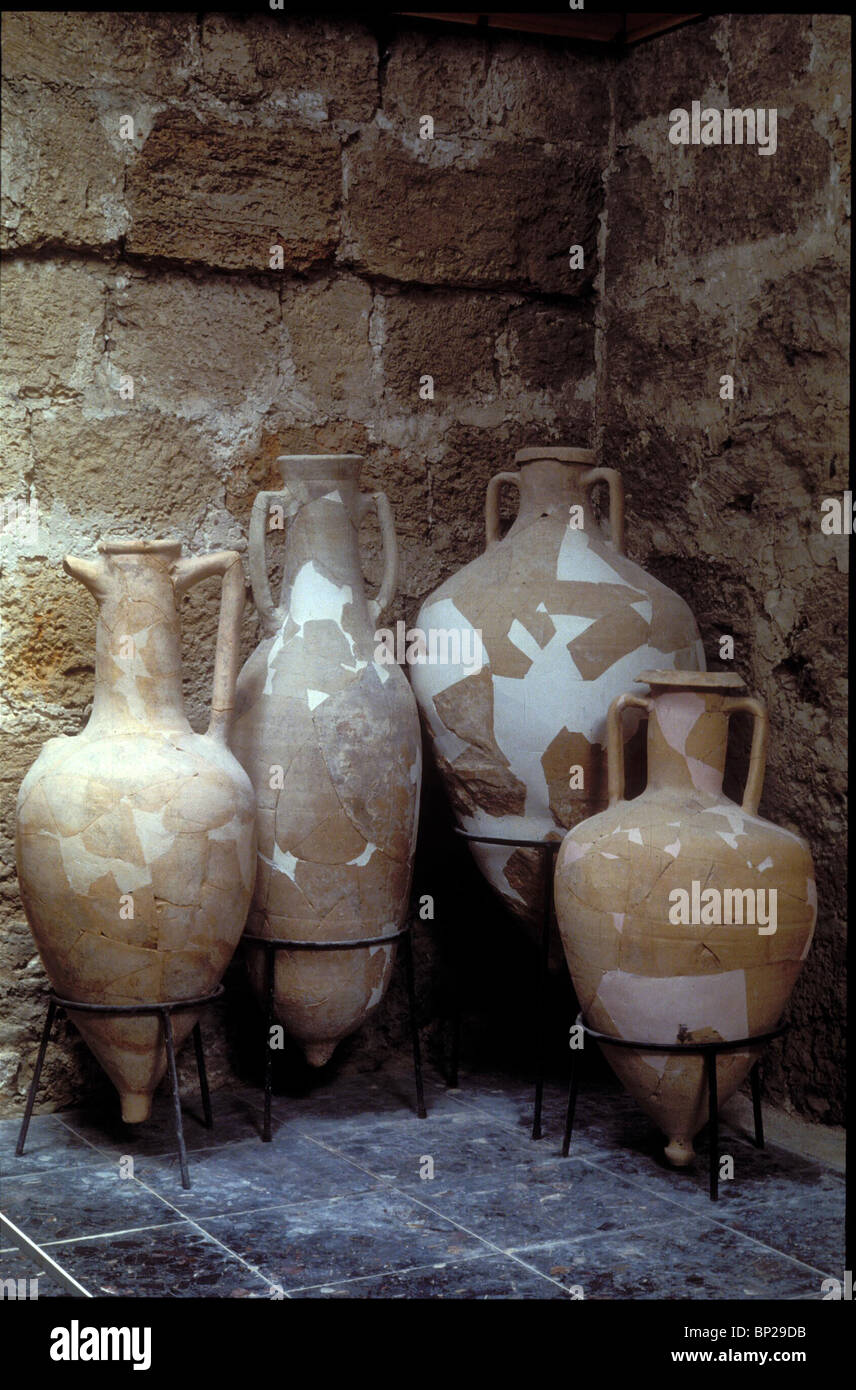 Amphora High Resolution Stock Photography and Images - Alamy