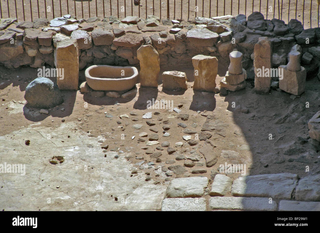 TIMNAH - THE COPPER MINERS SANCTUARY TO HATHOR. LOCATED AT THE BASE OF ...