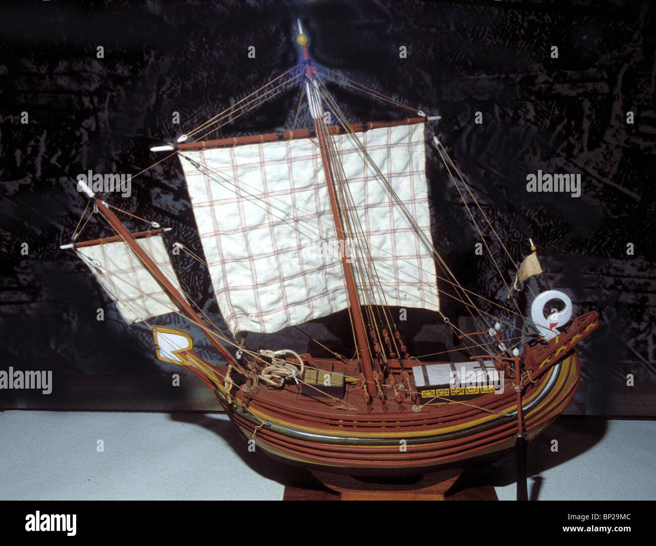 3145. MODEL OF A TYREAN MERCHANT SAILING SHIP Stock Photo - Alamy