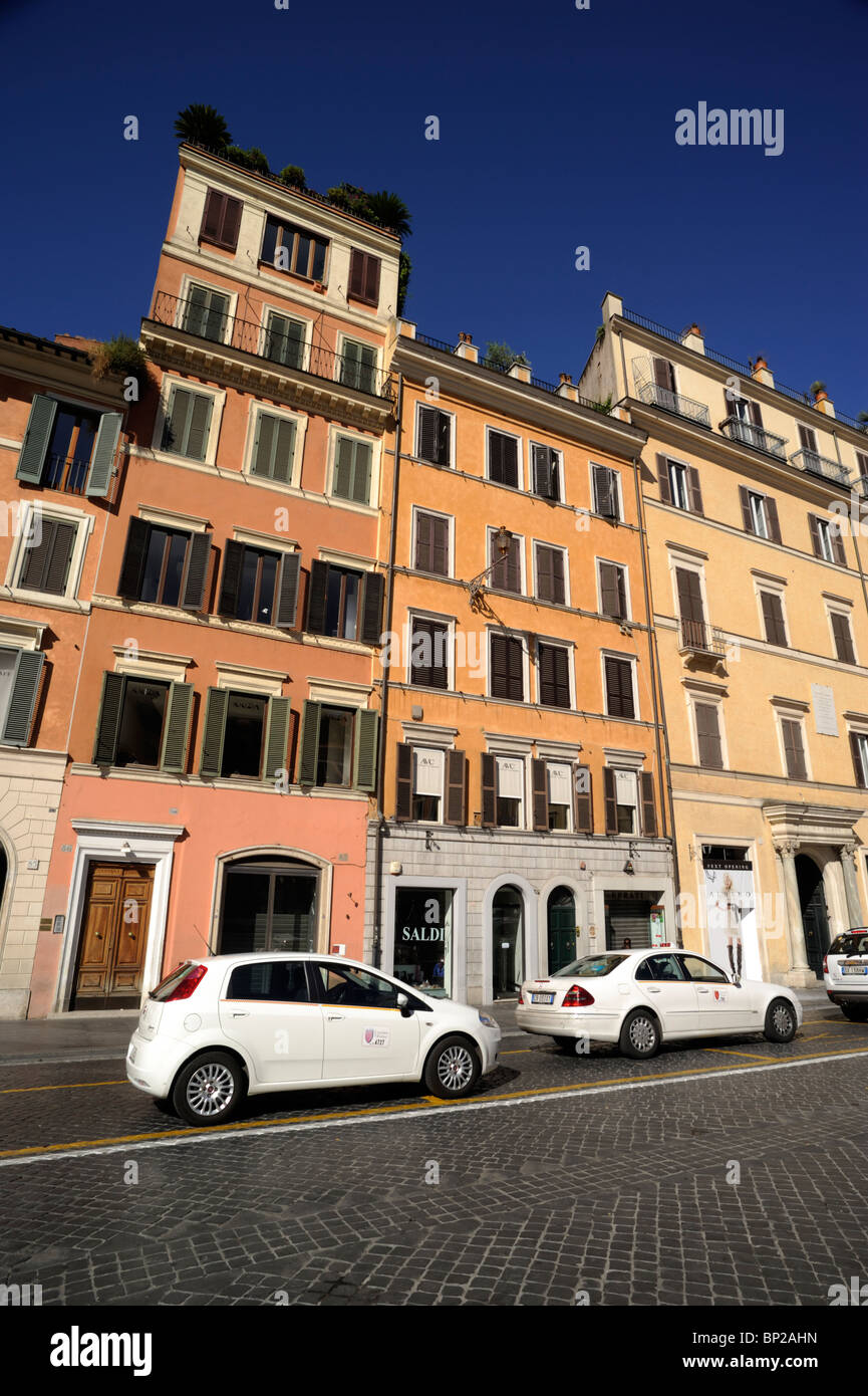 Taxi Stand Stock Photos & Taxi Stand Stock Images - Alamy