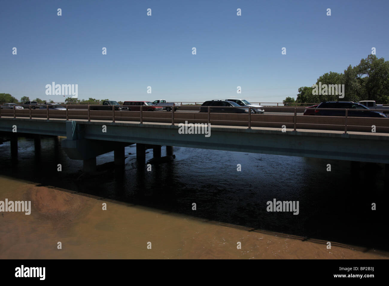 Alameda Boulevard NW bridge over the Rio Grande River at Corrales ...