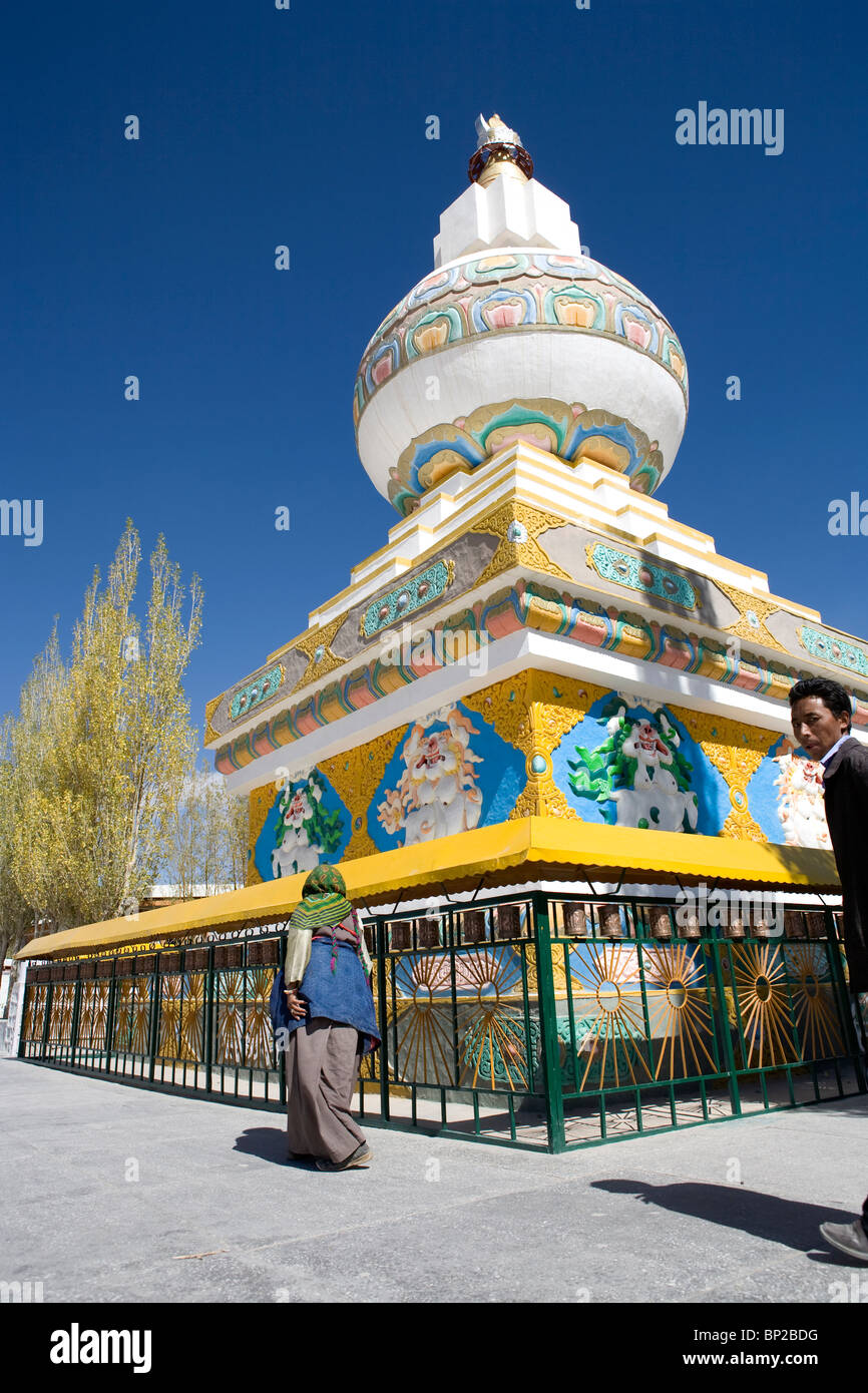 Tibetan refugee camp hi-res stock photography and images - Alamy