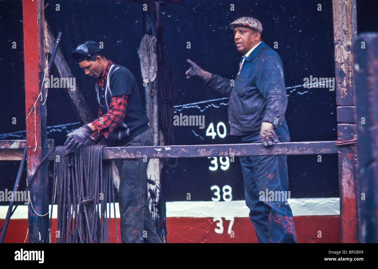 USS United States ocean going cruise ship vessel repair crew Stock ...