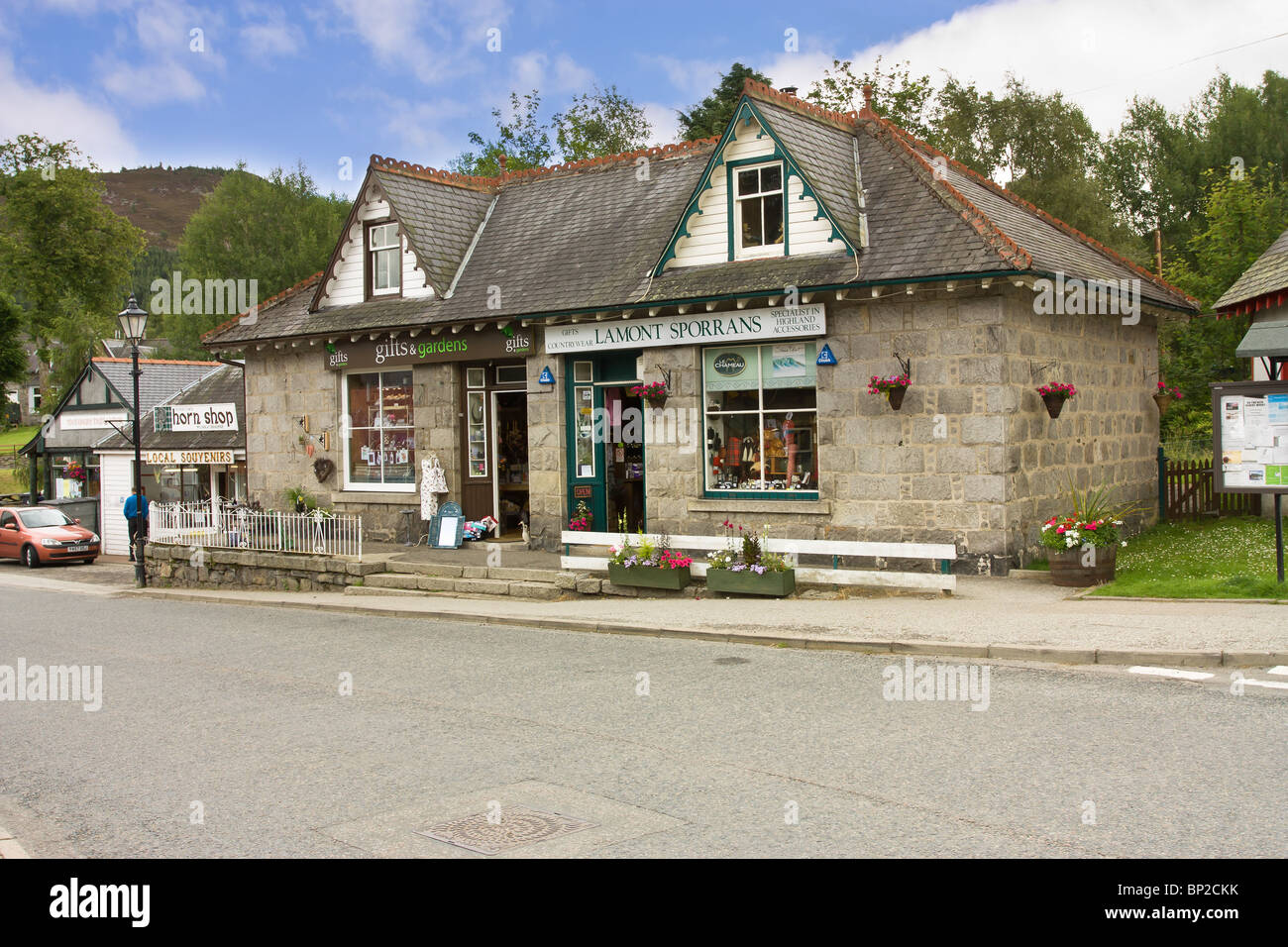 View of quaint shops in the Scottish Highland town of Braemar near ...