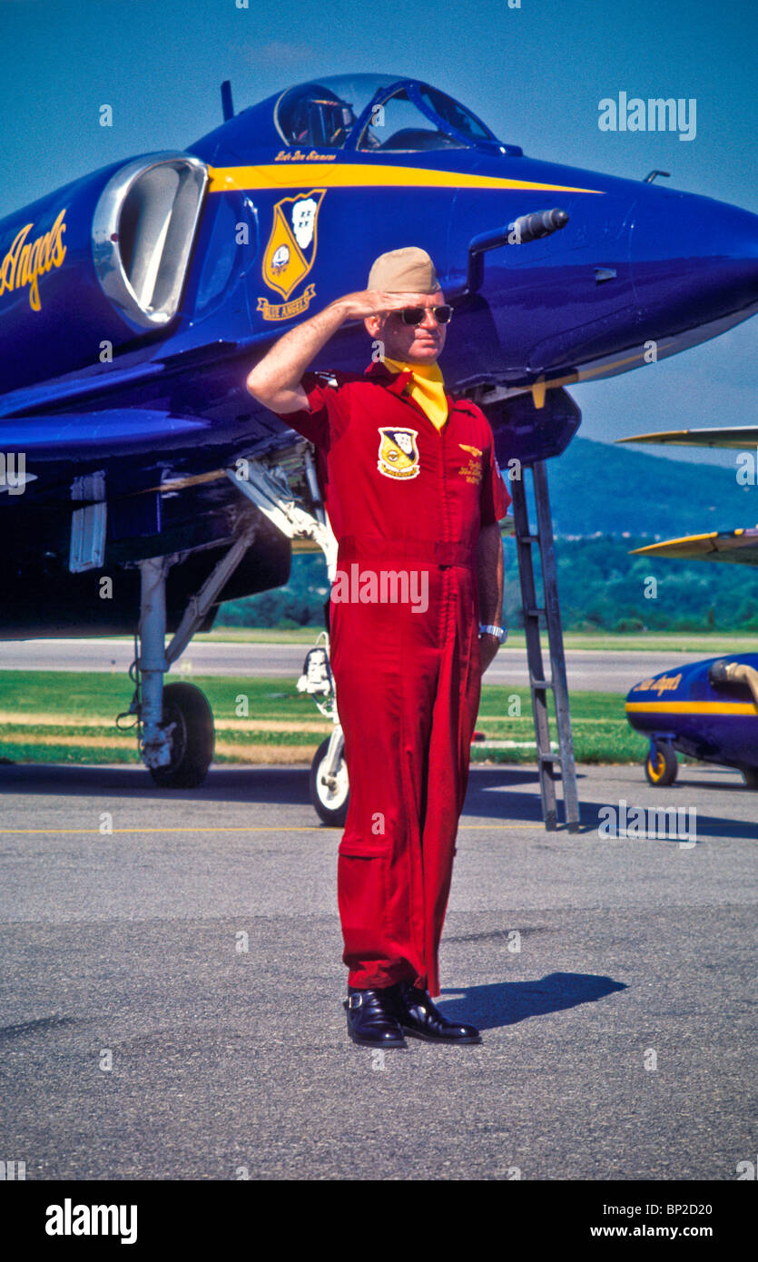 Flying crew chief hi-res stock photography and images - Alamy