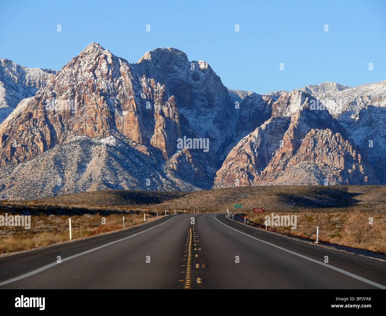 Endless cliffs hi-res stock photography and images - Alamy