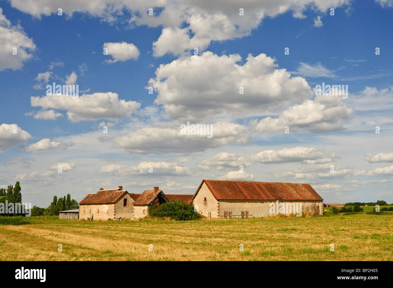 Brick barns hi-res stock photography and images - Alamy