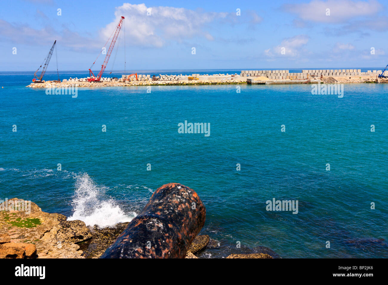 Ericeira breakwater construction crane hi-res stock photography and ...