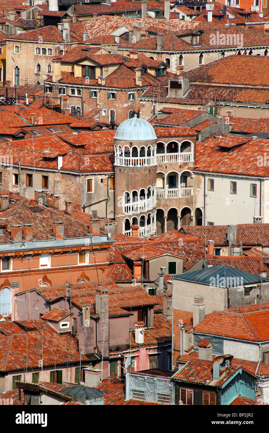 Scala del Bovolo and Venetian rooftops Stock Photo - Alamy