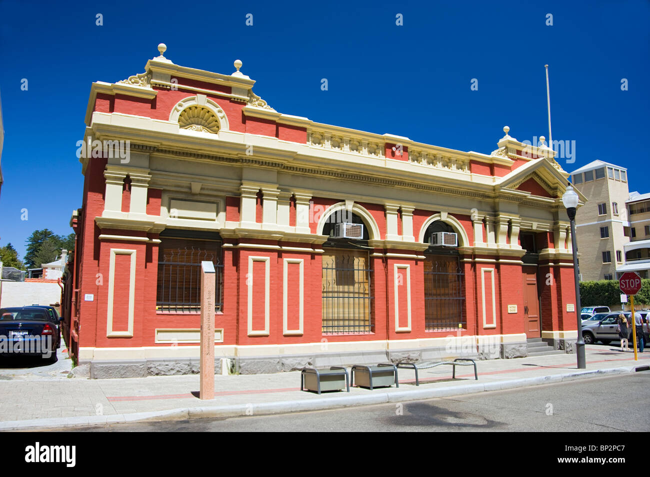 One of the old buildings in Fremantle, Australia Stock Photo - Alamy