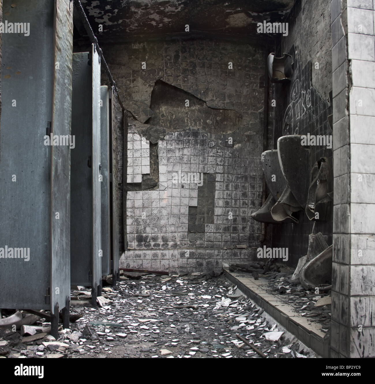 It is a toilet after fire Stock Photo - Alamy