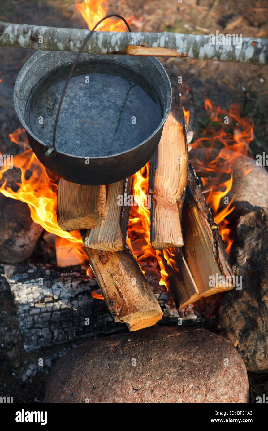 Fire flame cooking camping hi-res stock photography and images - Alamy