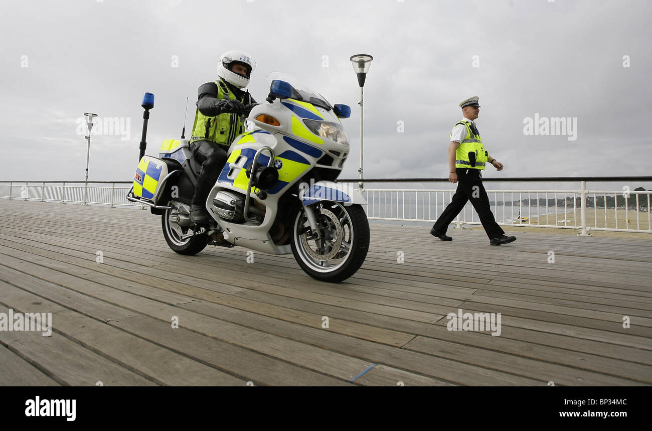 Police officers on Bournemouth Pier prior to the Labour Party ...