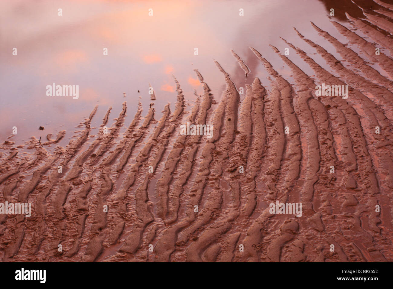 Lines of water hi-res stock photography and images - Alamy