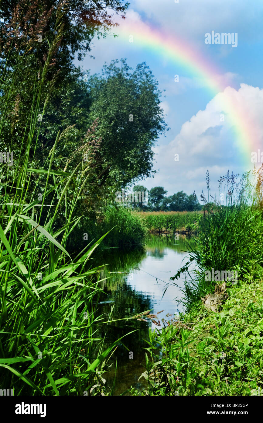 Rainbow side to side hi-res stock photography and images - Alamy