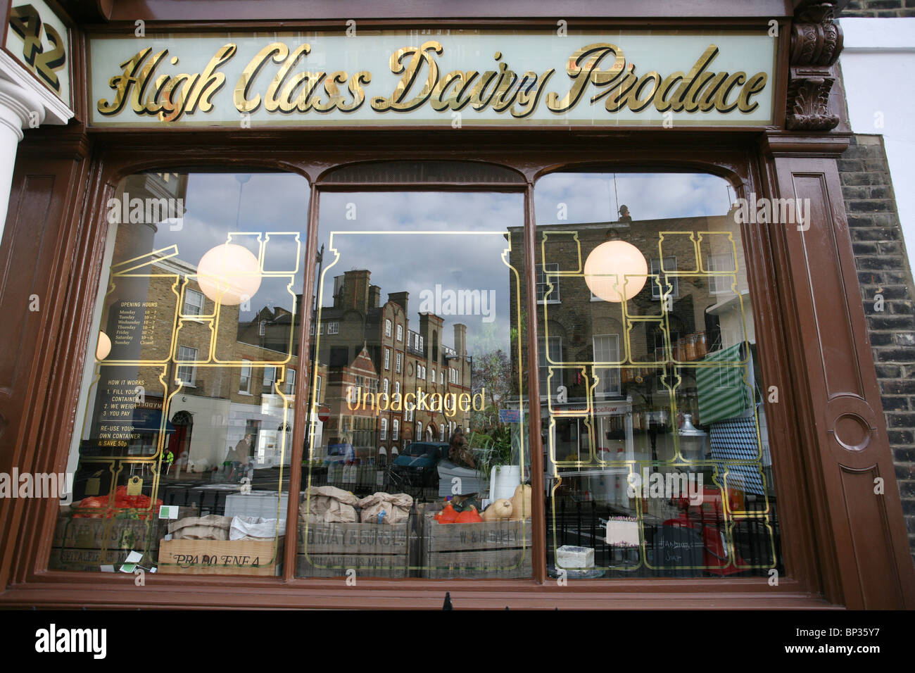 Unpackaged shopping uk hi-res stock photography and images - Alamy