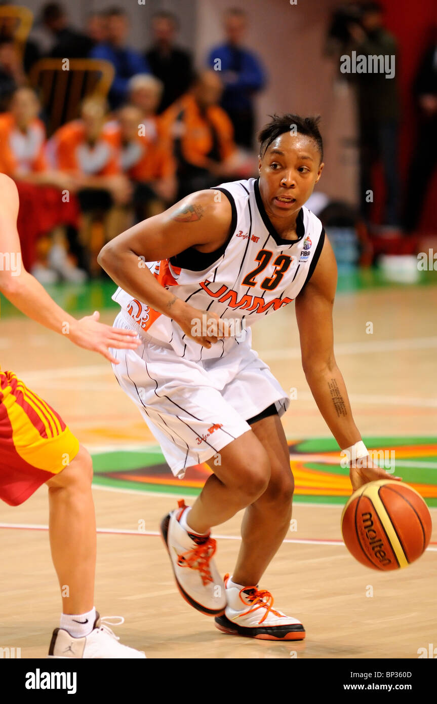 Cappie pondexter hi-res stock photography and images - Alamy