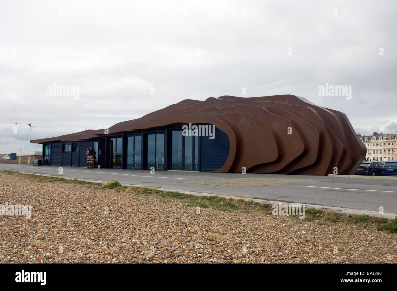 East Beach Cafe, Littlehampton, West Sussex, UK. Designed by Thomas ...
