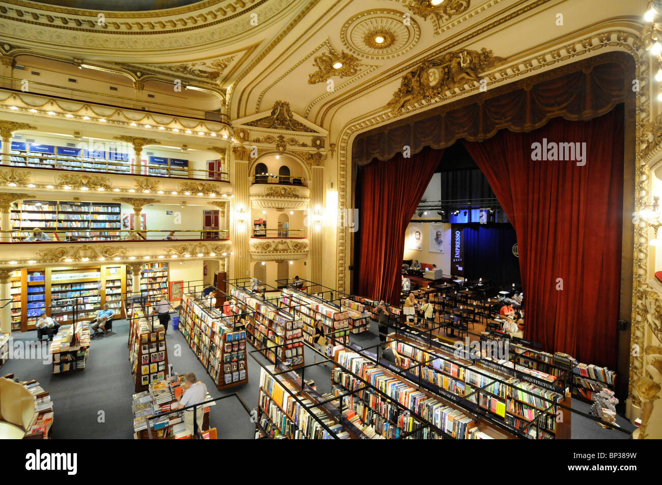 Bookstore interior hi-res stock photography and images - Alamy