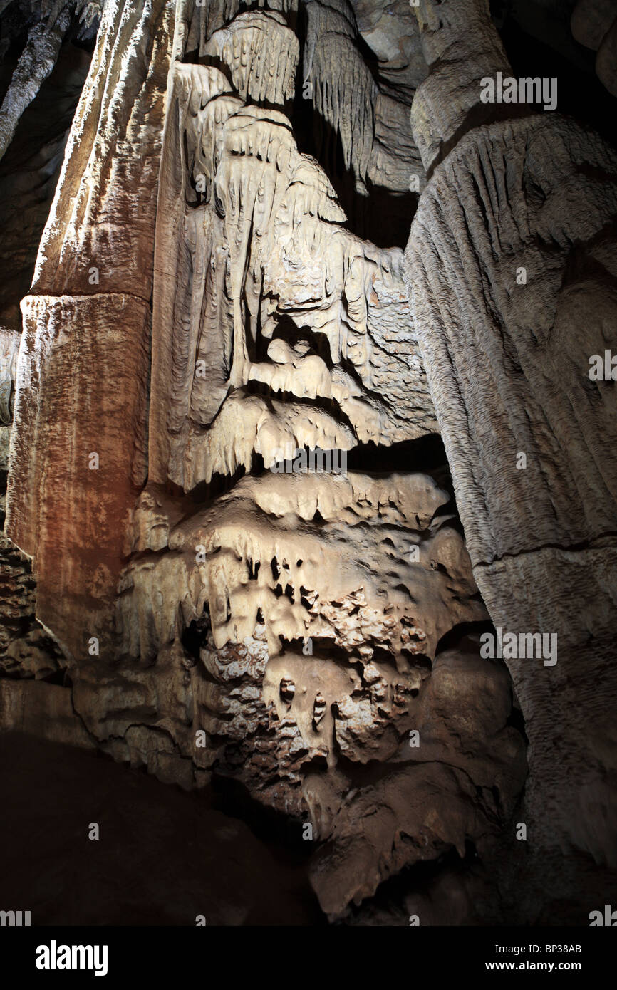 Cutta Cutta Caves, Katherine, NT, Australia Stock Photo - Alamy