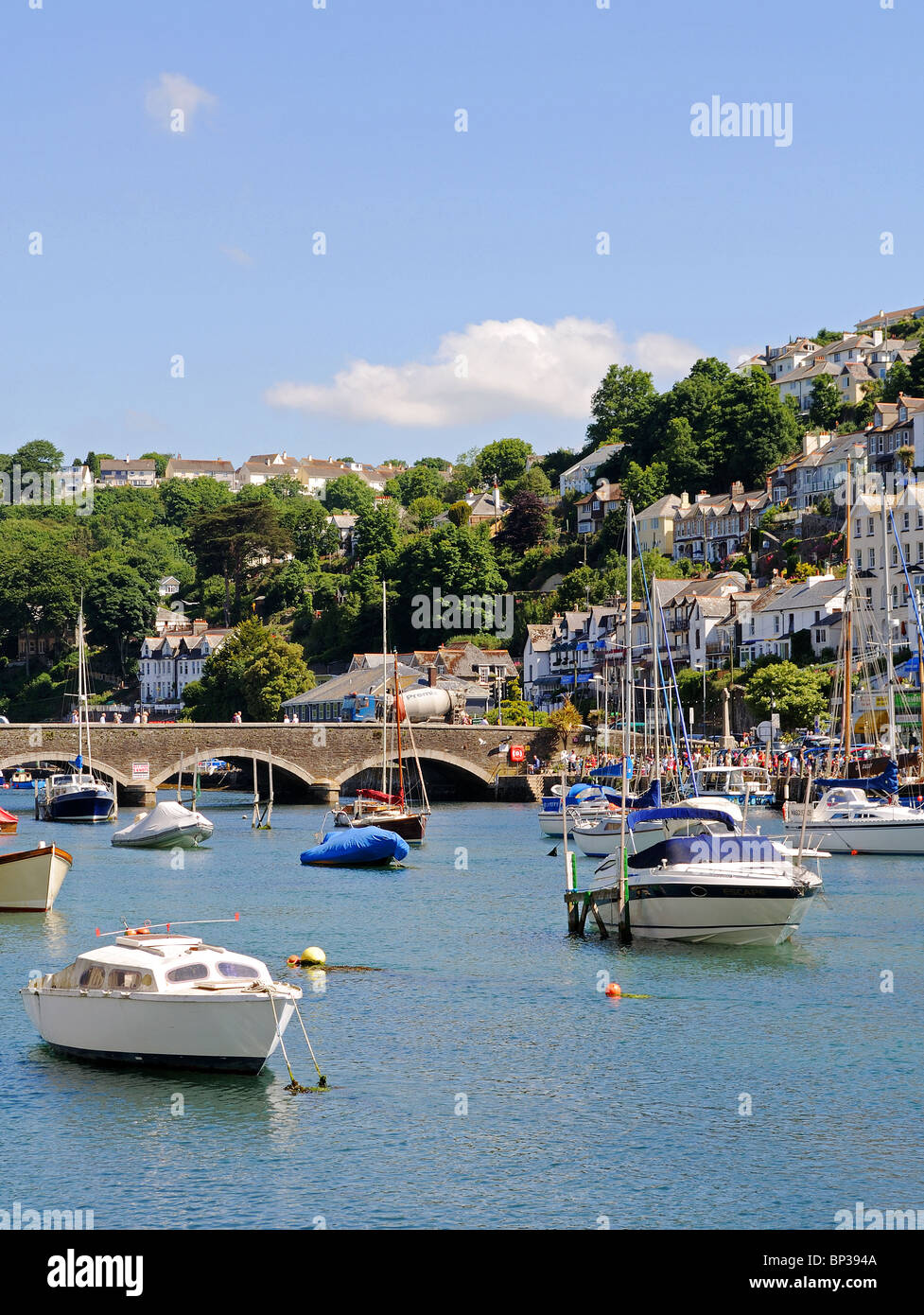 Boats on looe in hi-res stock photography and images - Alamy