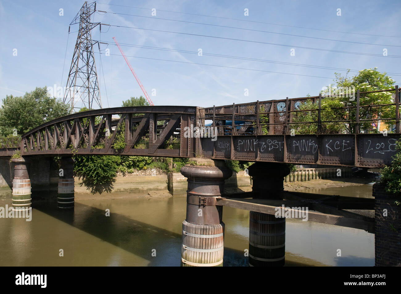 River lea at bow creek hi-res stock photography and images - Alamy
