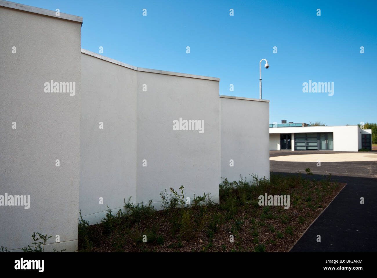 Knights Enham Infant and Junior School exteriors Stock Photo - Alamy