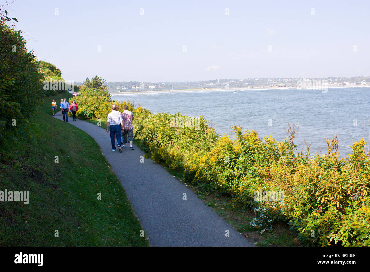 Cliff walk newport rhode island hi-res stock photography and images - Alamy