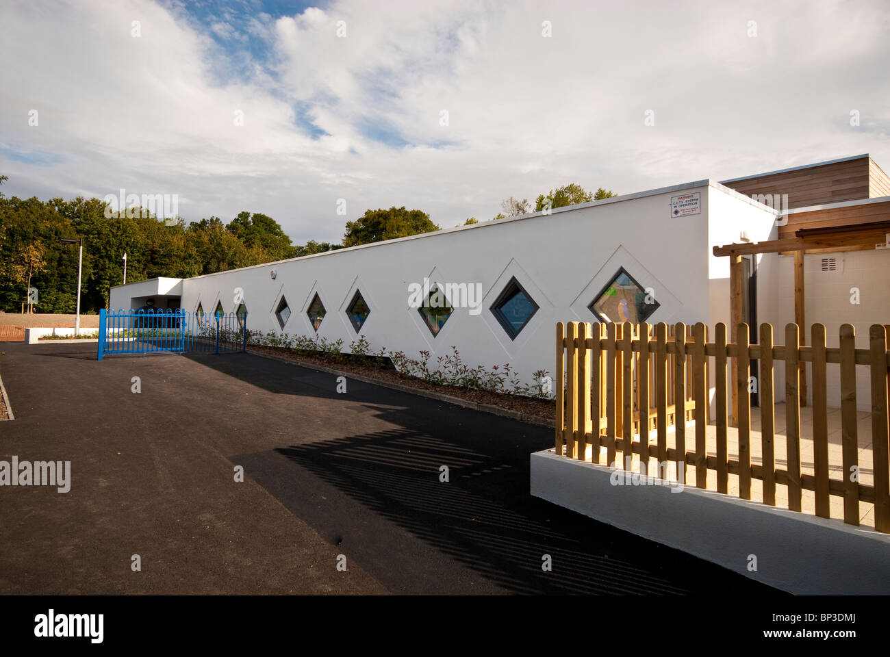 Knights Enham Infant and Junior School exteriors Stock Photo - Alamy