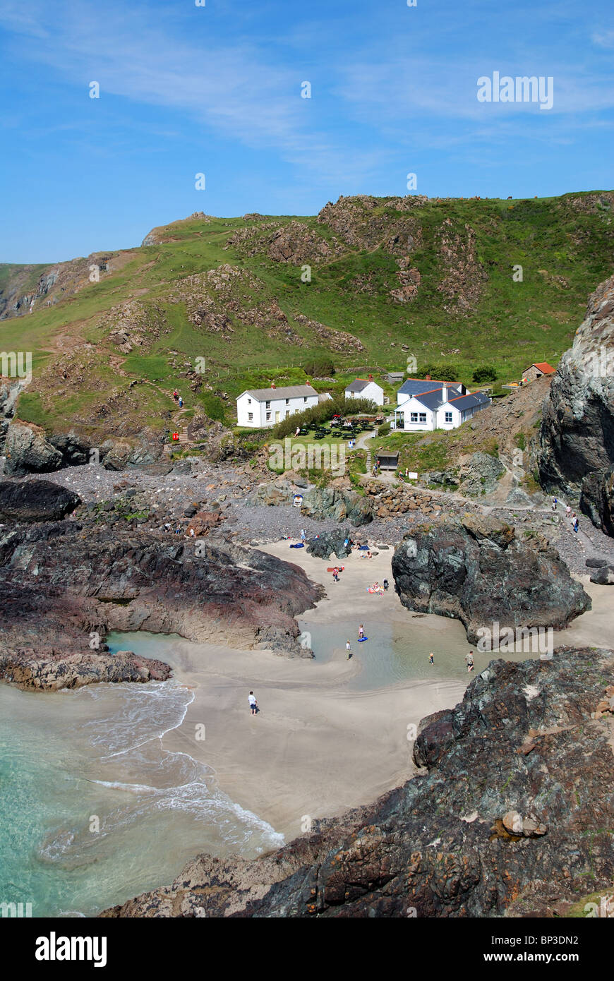 Lizard peninsula cornwall house hi-res stock photography and images - Alamy