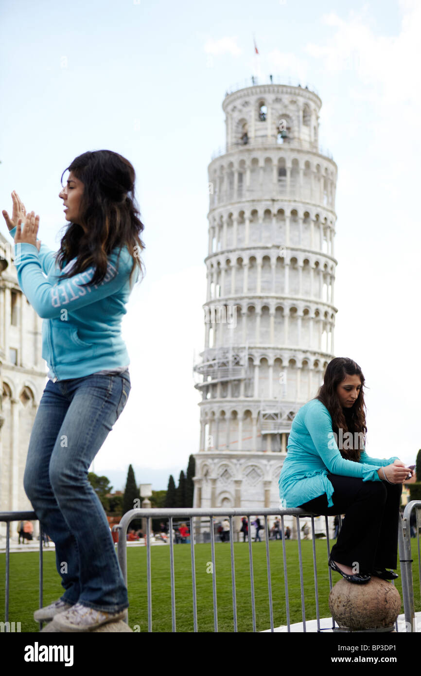 The leaning tower pisa that leans hi-res stock photography and images ...