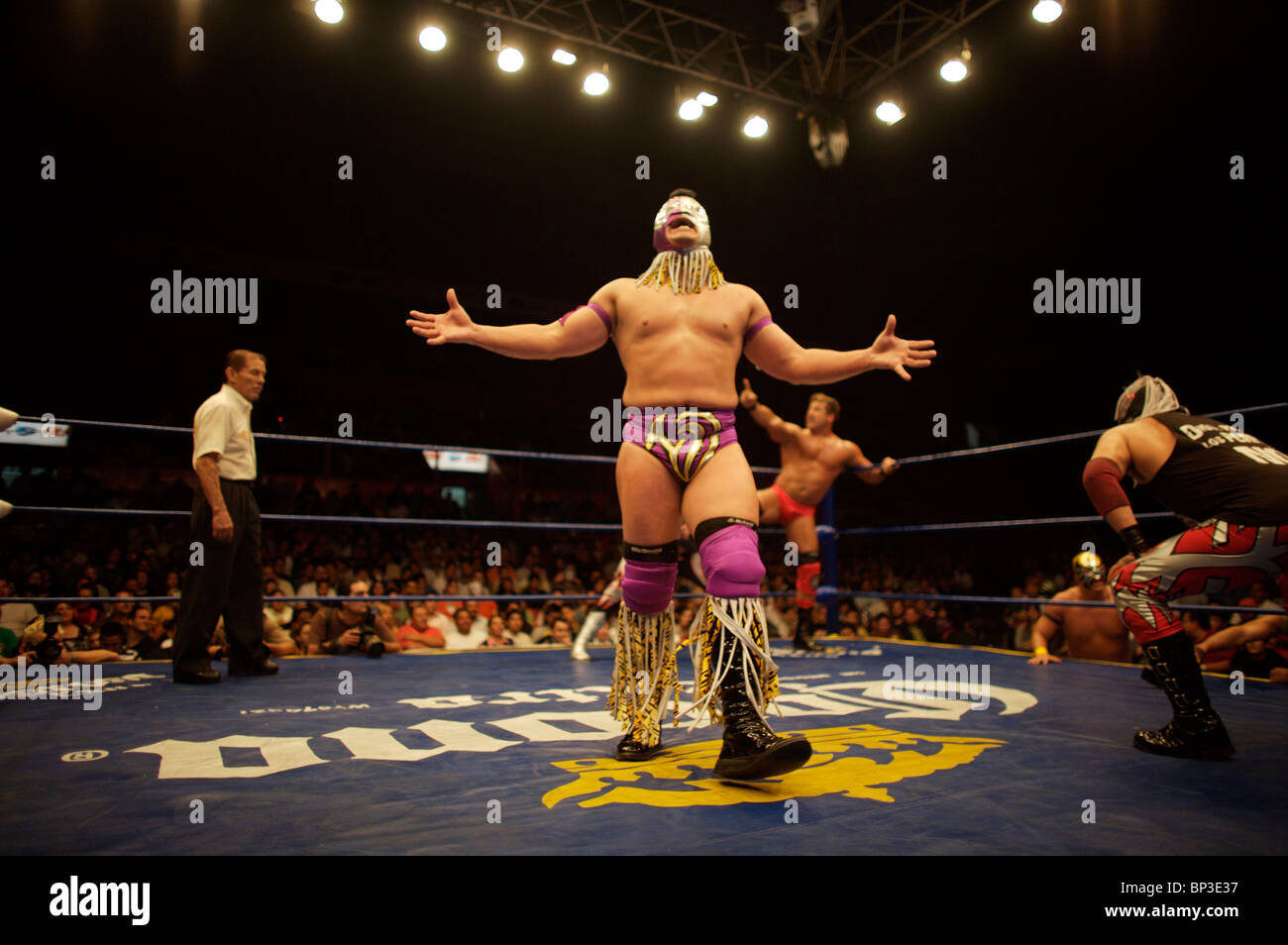 Mexico city lucha libre show hi-res stock photography and images - Alamy