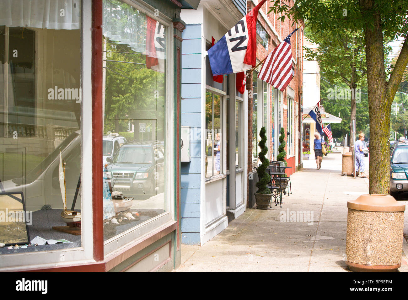 Summer bristol rhode island hi-res stock photography and images - Alamy