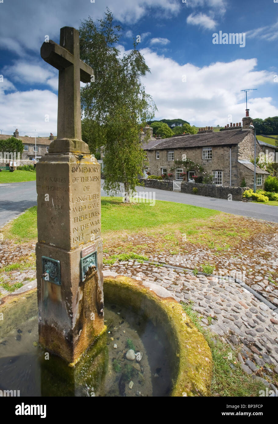 Village green langcliffe langcliffe near settle hi-res stock ...