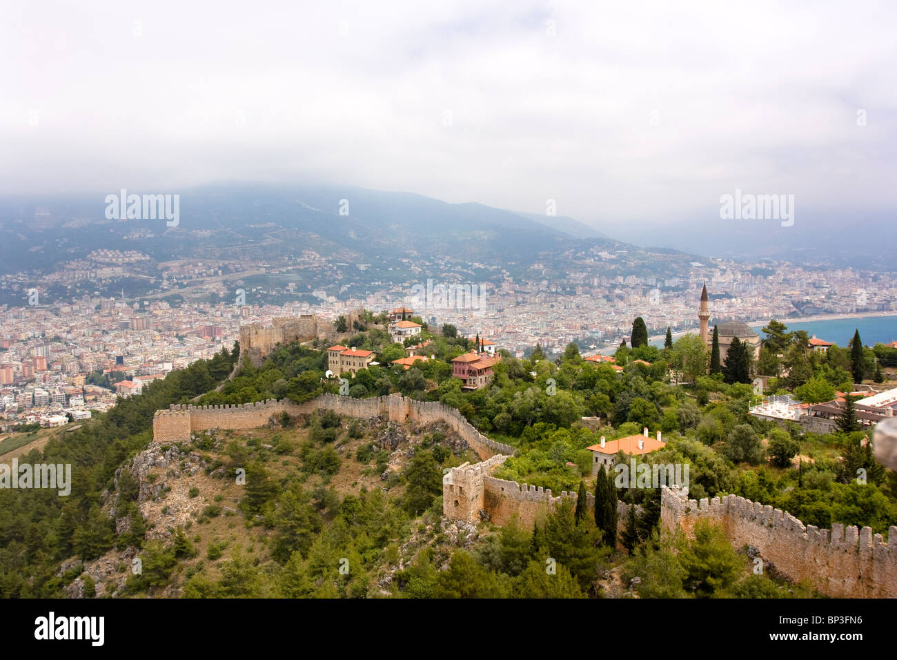 History castle fortress city cities hi-res stock photography and images ...