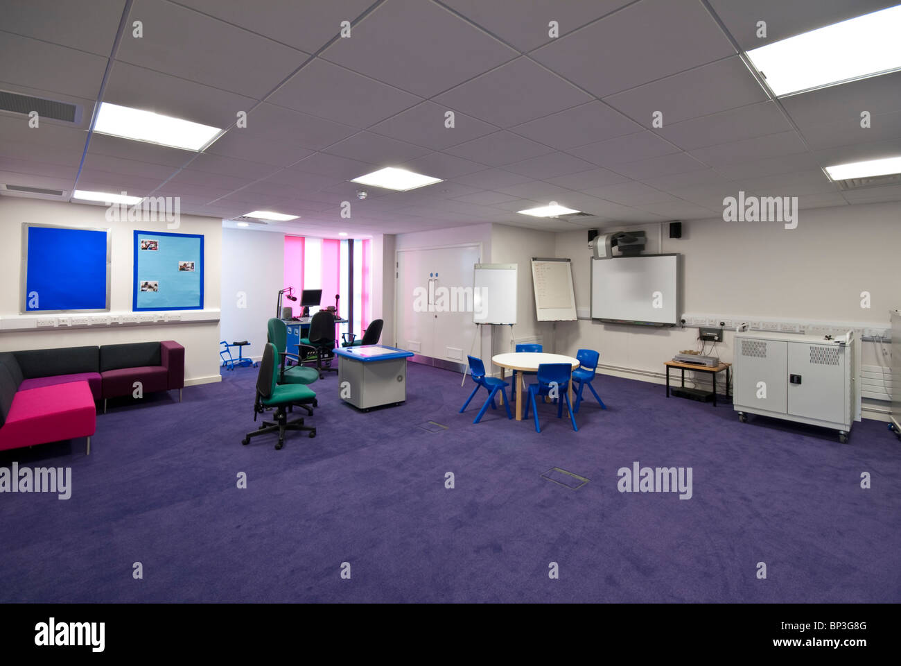 Knights enham hi-res stock photography and images - Alamy