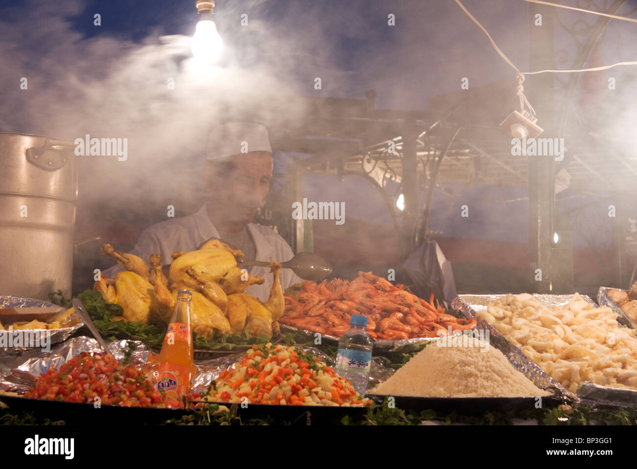 Food stall steam hi-res stock photography and images - Alamy