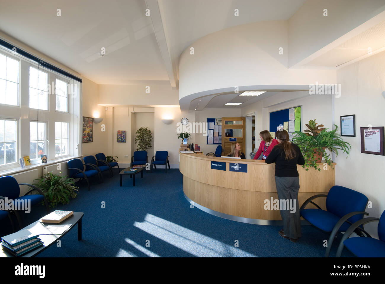 Reception desk school hi-res stock photography and images - Alamy