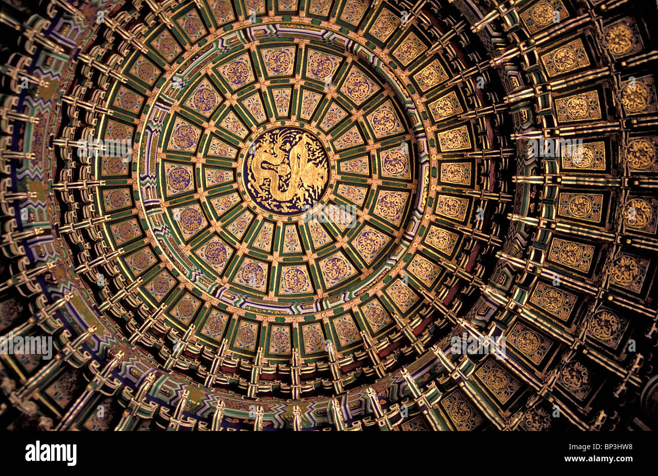Beijing temple of heaven ceiling hi-res stock photography and images ...