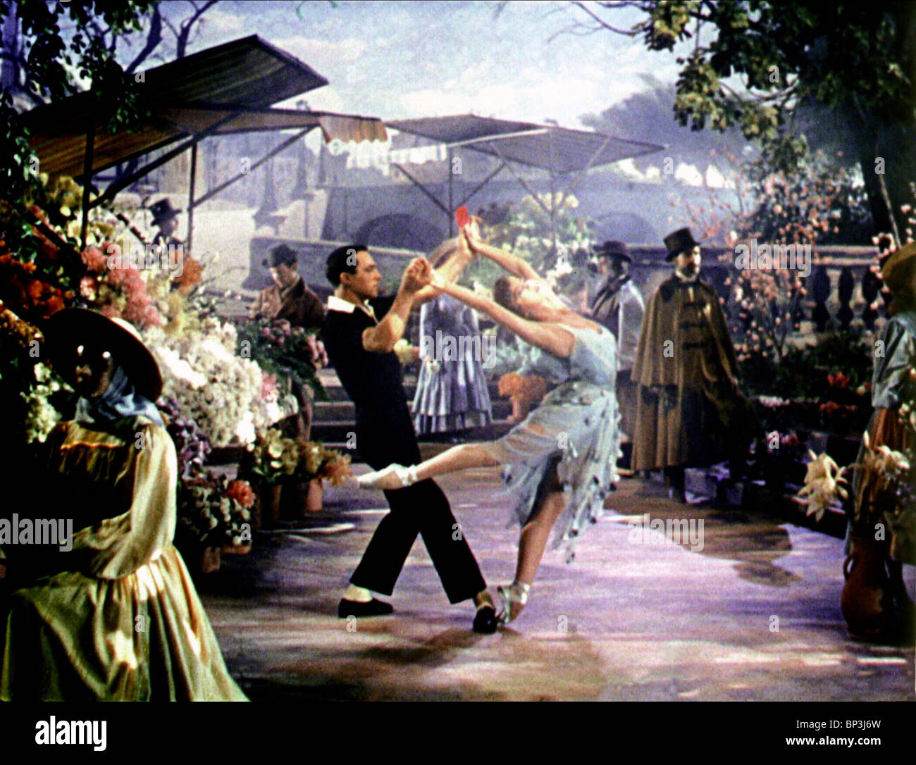 Leslie Caron Dancing