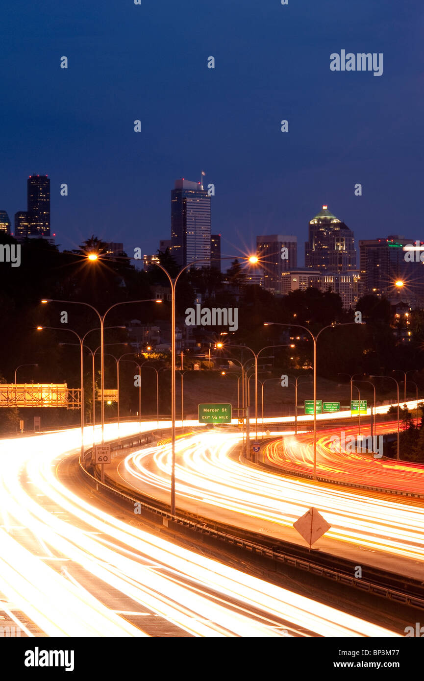 Seattle skyline freeway traffic hi-res stock photography and images - Alamy