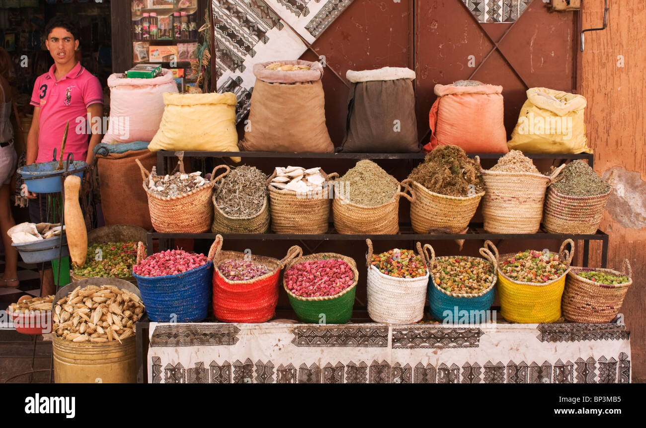 Spice seller in Marrakech Stock Photo - Alamy