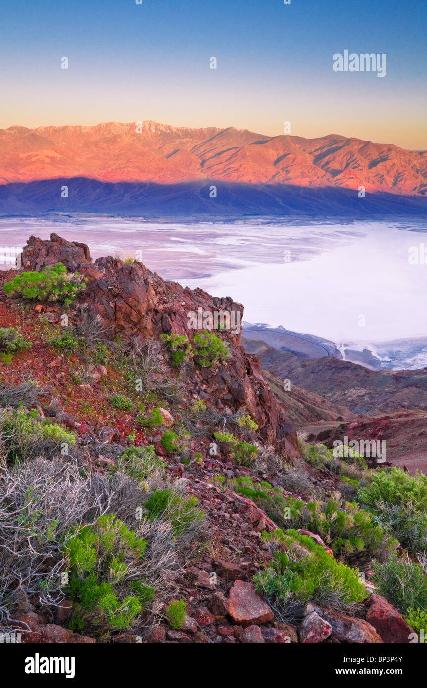 Dawn light over Death Valley from Dante's View, Death Valley National ...