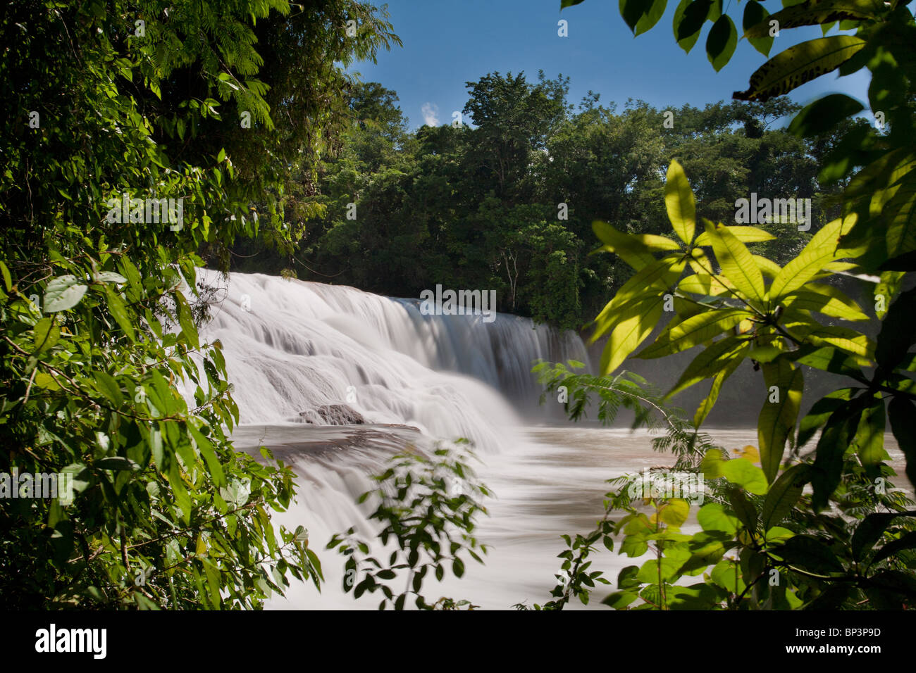 Agua azul waterfalls in chiapas hi-res stock photography and images - Alamy