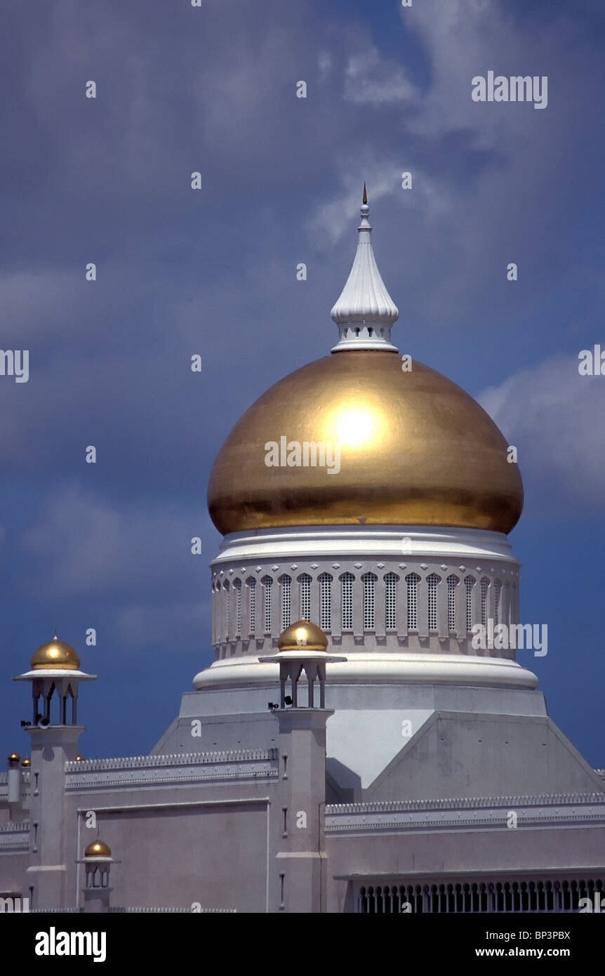 Brunei mosque muslim moslem hi-res stock photography and images - Alamy