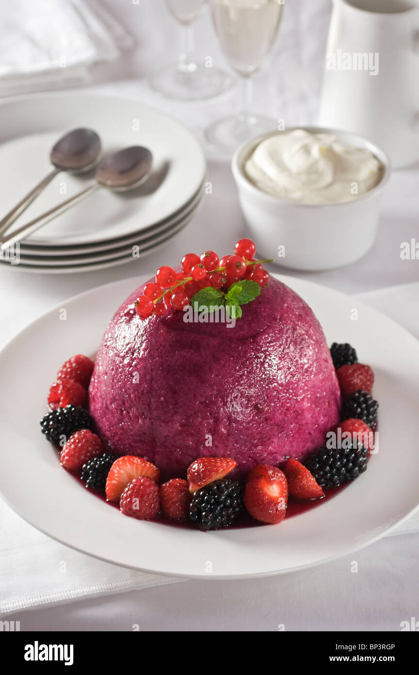 Classic british summer pudding hi-res stock photography and images - Alamy